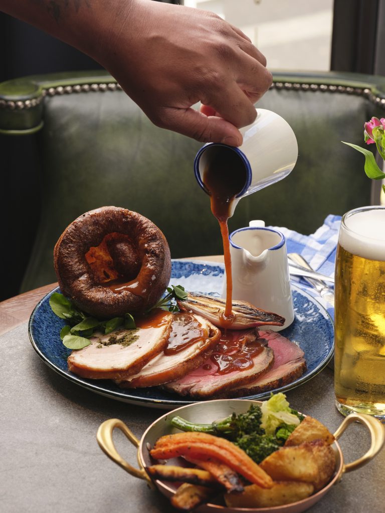 Blue Boar Pub - Classic London Pub Dining in Westminster